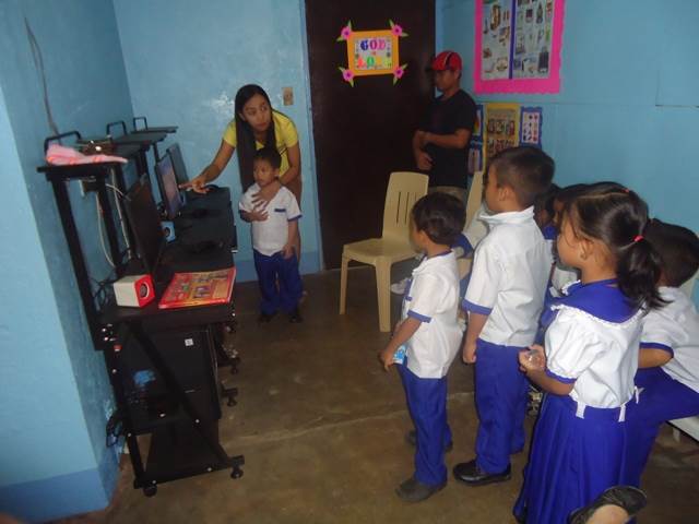 Computer Lab (Philippines) – Reaching