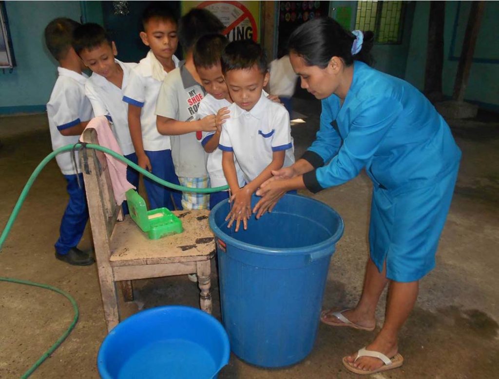 Hand Washing – Reaching